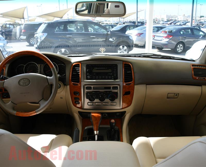 TOYOTA LAND CRUISER GXR- 2007- SILVER- 250 000 KM- GCC