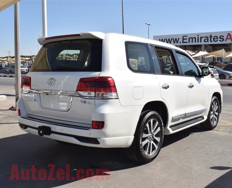 TOYOTA LAND CRUISER VXR V8- 2013- WHITE- 118 000 KM- GCC...