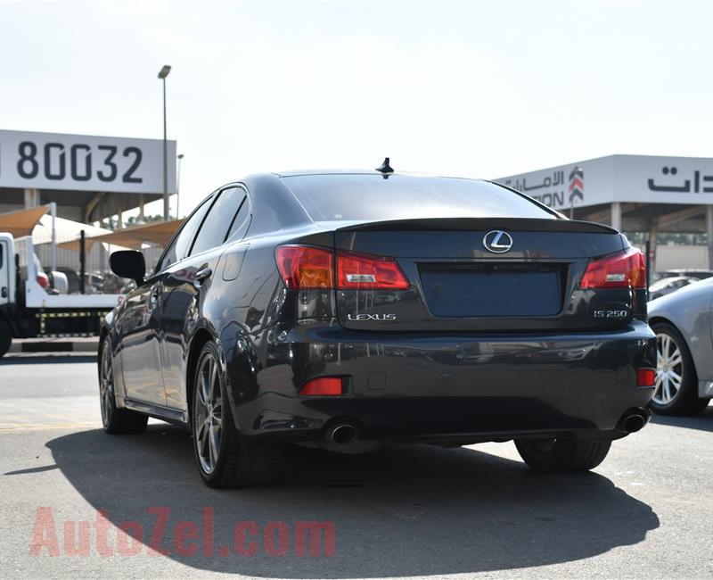 LEXUS IS250- 2007- GRAY- 218 000 KM- AMERICAN SPECS